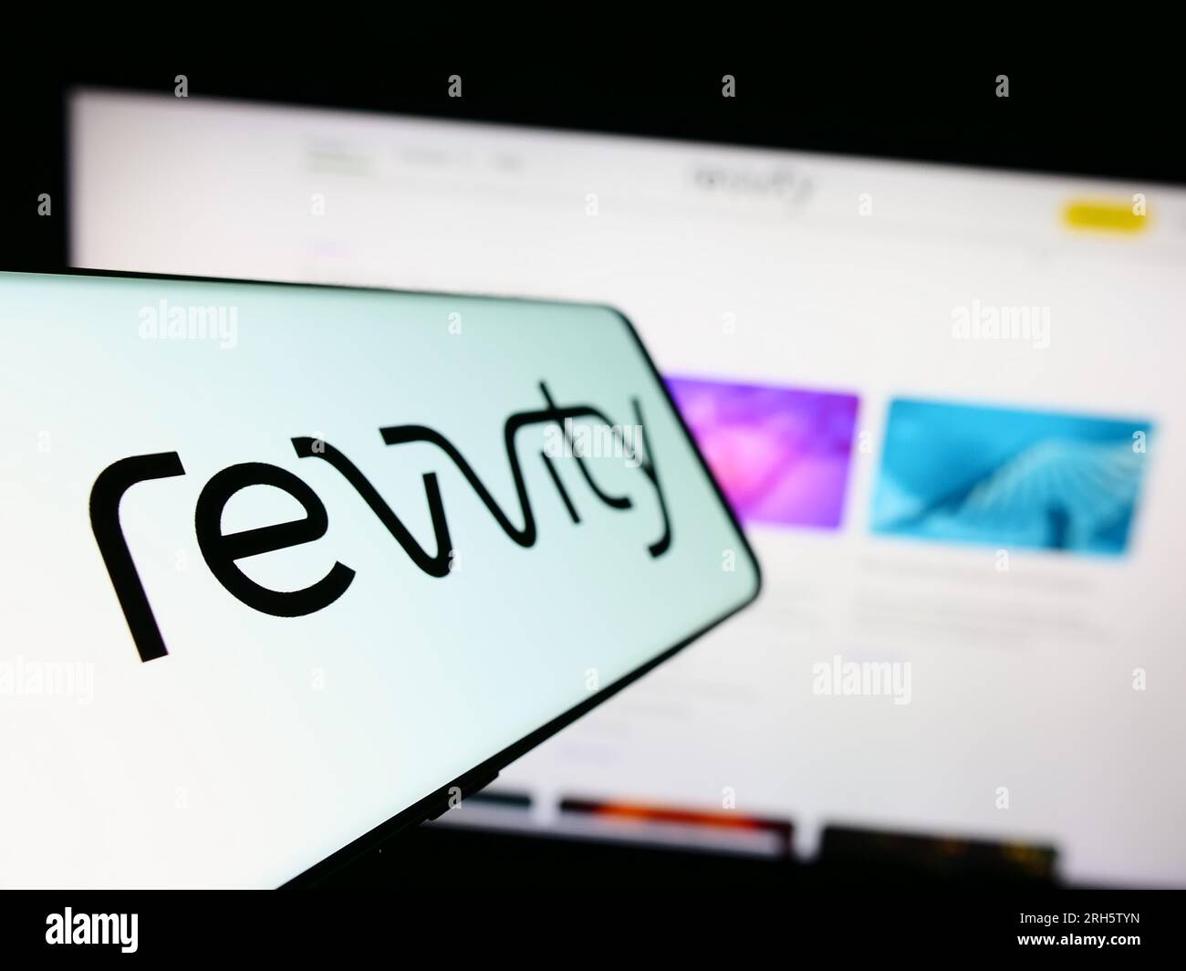 Revvity logo hi-res stock photography and images - Alamy