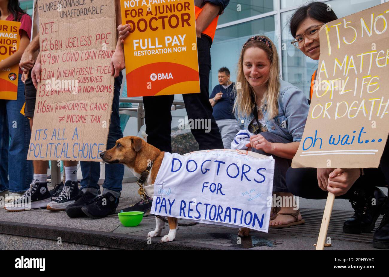 Pay restoration for doctors hi-res stock photography and images - Alamy