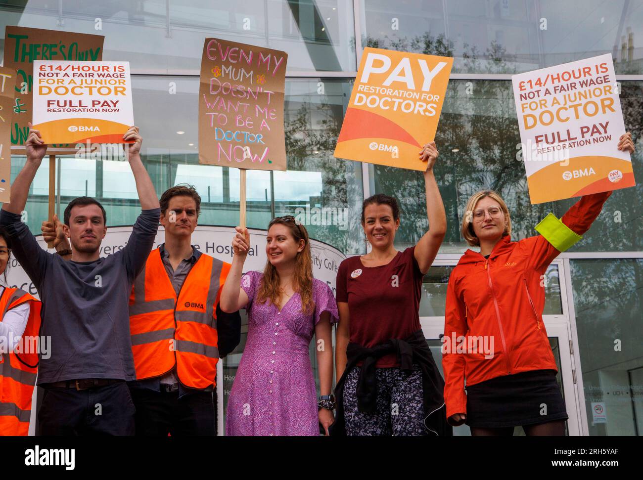 Pay restoration for doctors hi-res stock photography and images - Alamy