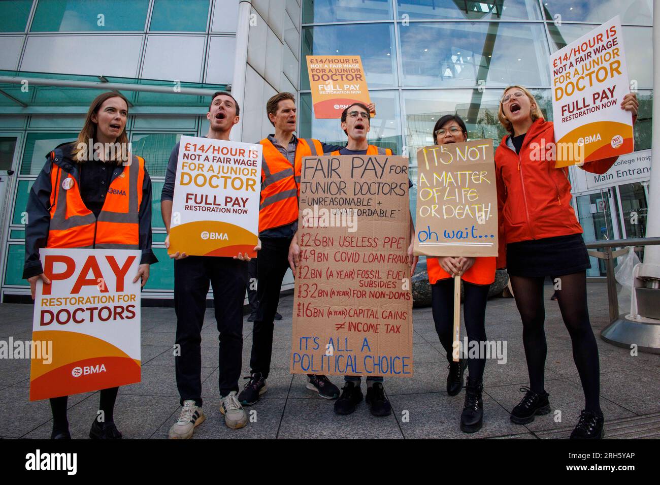 Pay restoration hi-res stock photography and images - Alamy