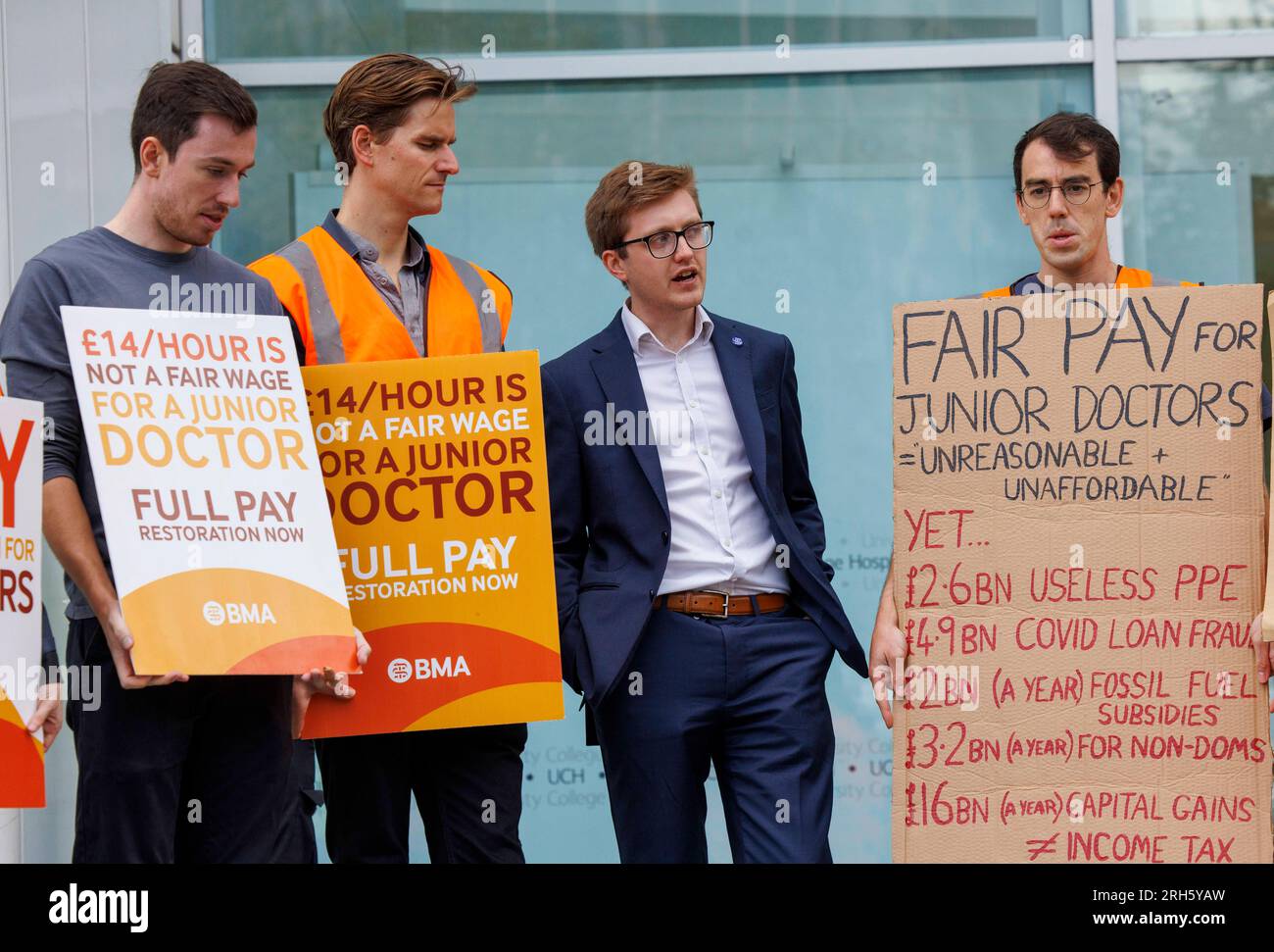 Pay restoration hi-res stock photography and images - Alamy