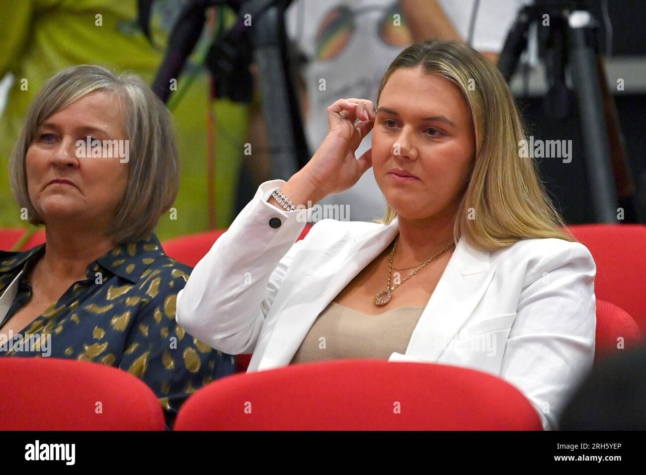 Munich. 13th Aug, 2023. v.re:Katie KANE (wife), mother Kim Kane ...