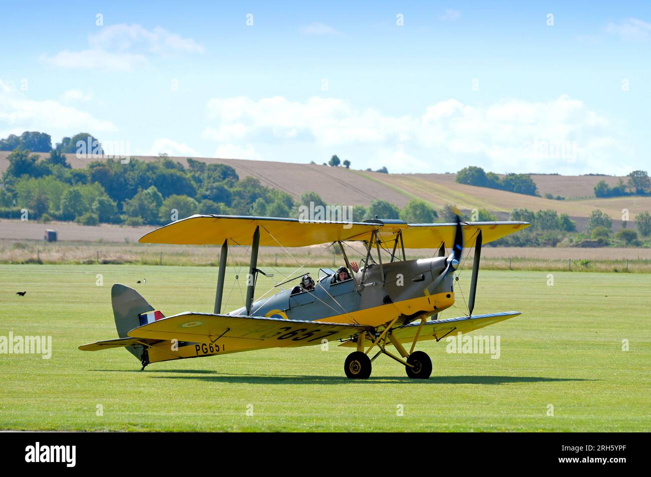 The Classic Wings camouflaged WWII trainer DH Tiger Moth just landed in ...