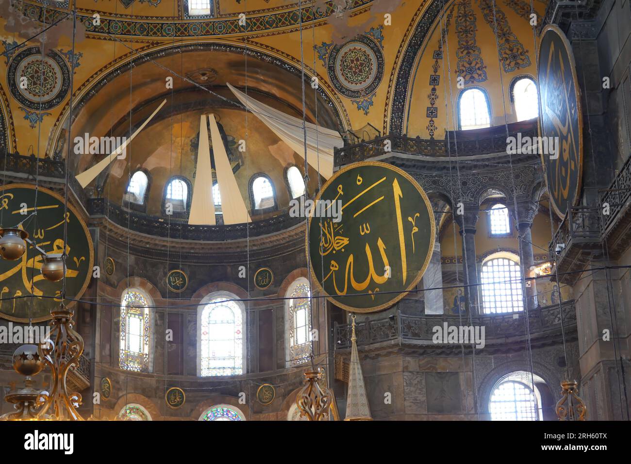 Hagia sophia interior 2023 hi-res stock photography and images - Alamy