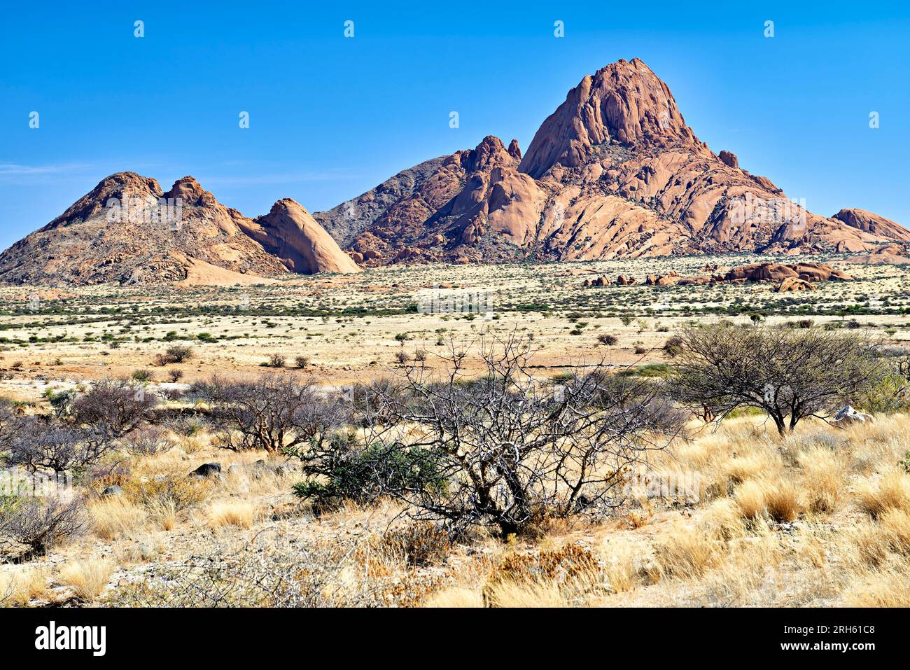 Namibia. Spizkoppe granite peaks in the Namib Desert Stock Photo - Alamy