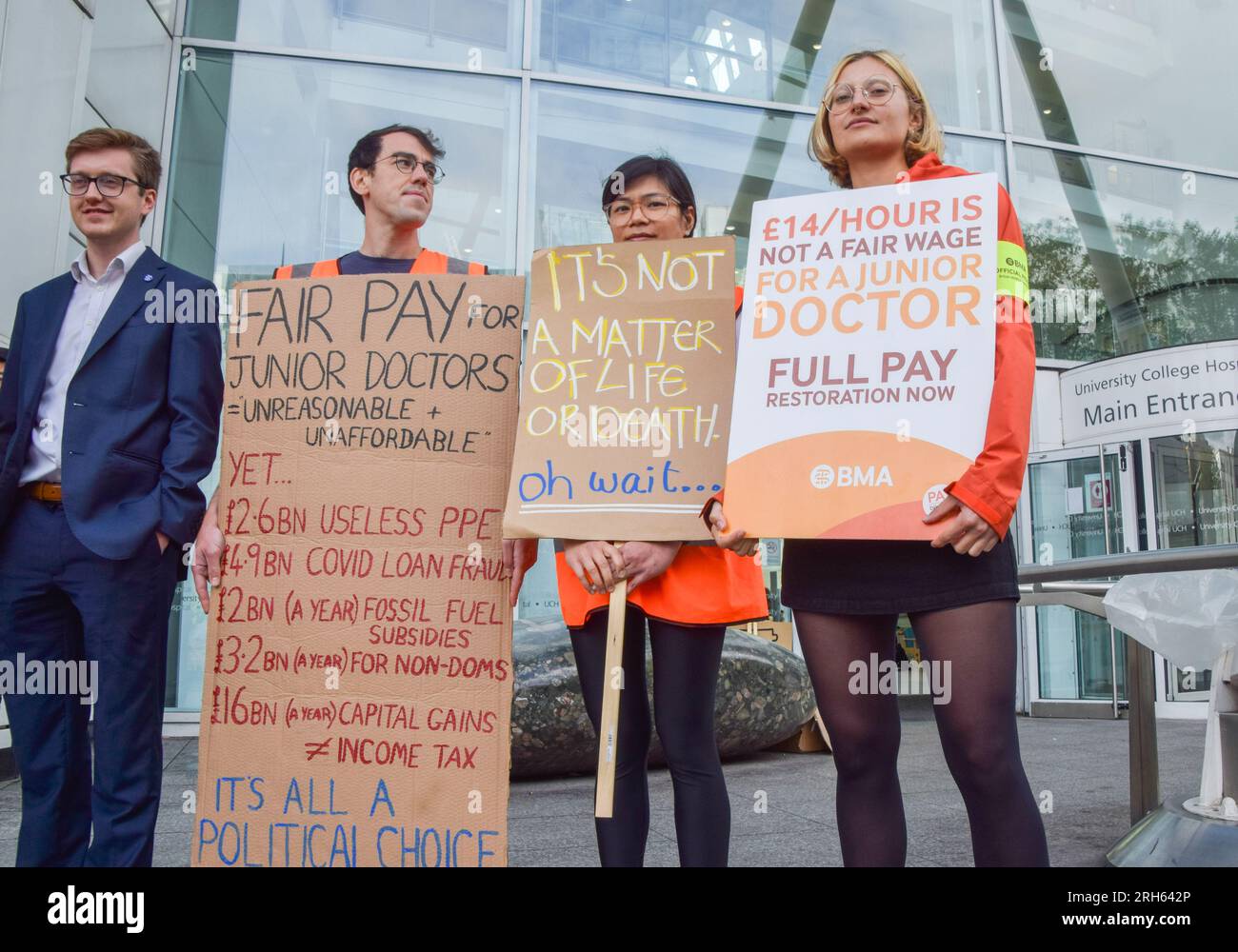 London, UK. 14th August 2023. British Medical Association (BMA) picket ...