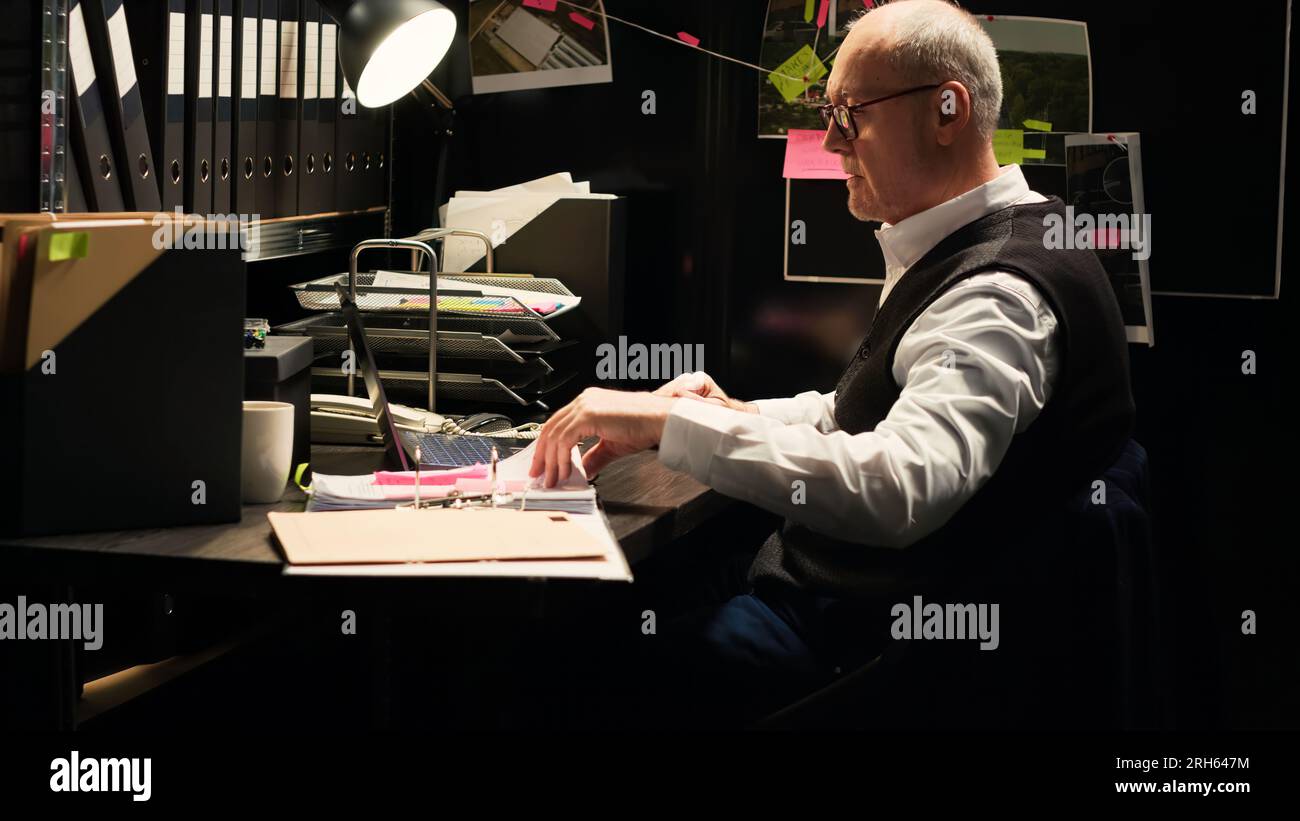 Incident report documents hi-res stock photography and images - Alamy