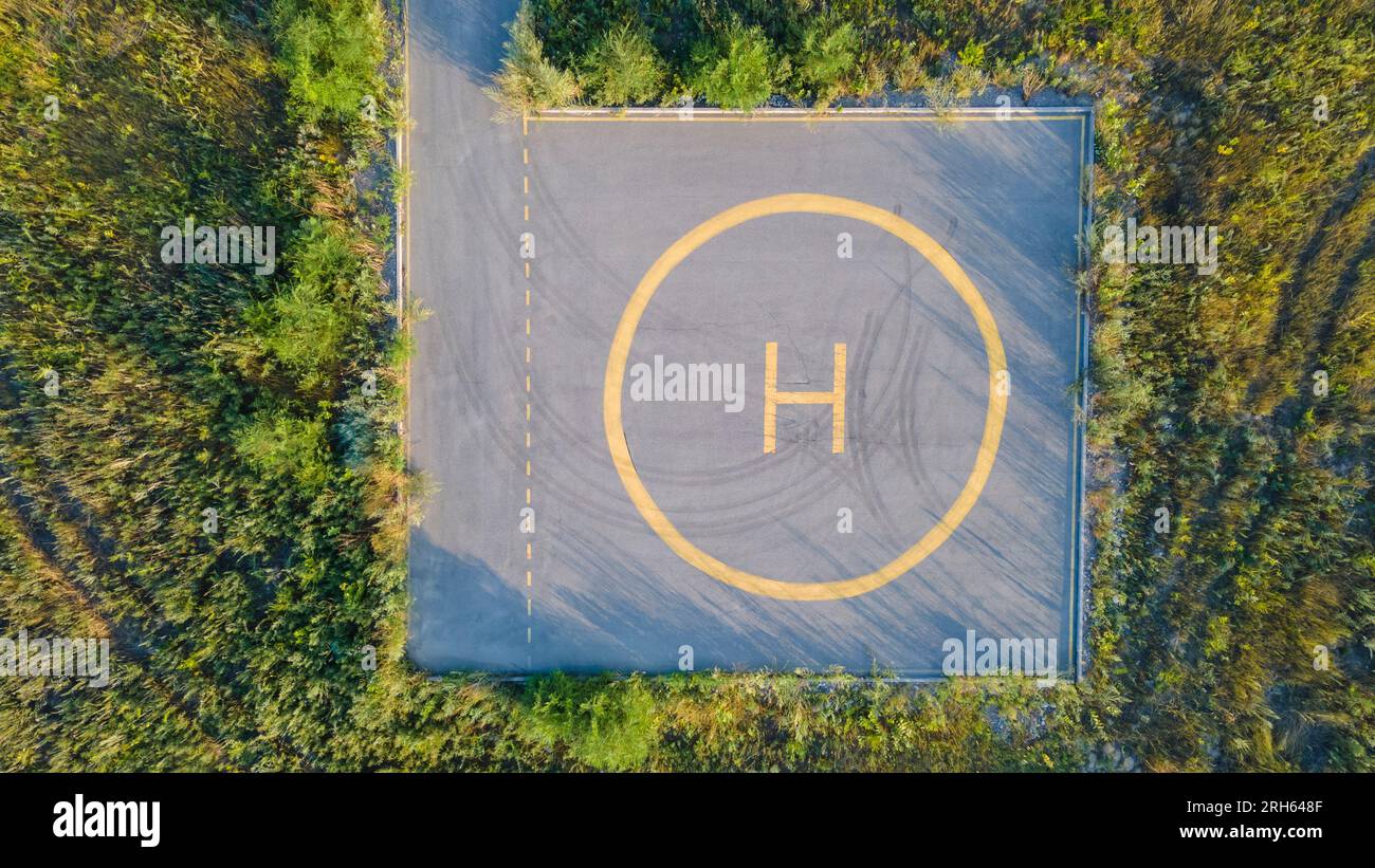 Helipad helicopter landing pad hi-res stock photography and images - Alamy