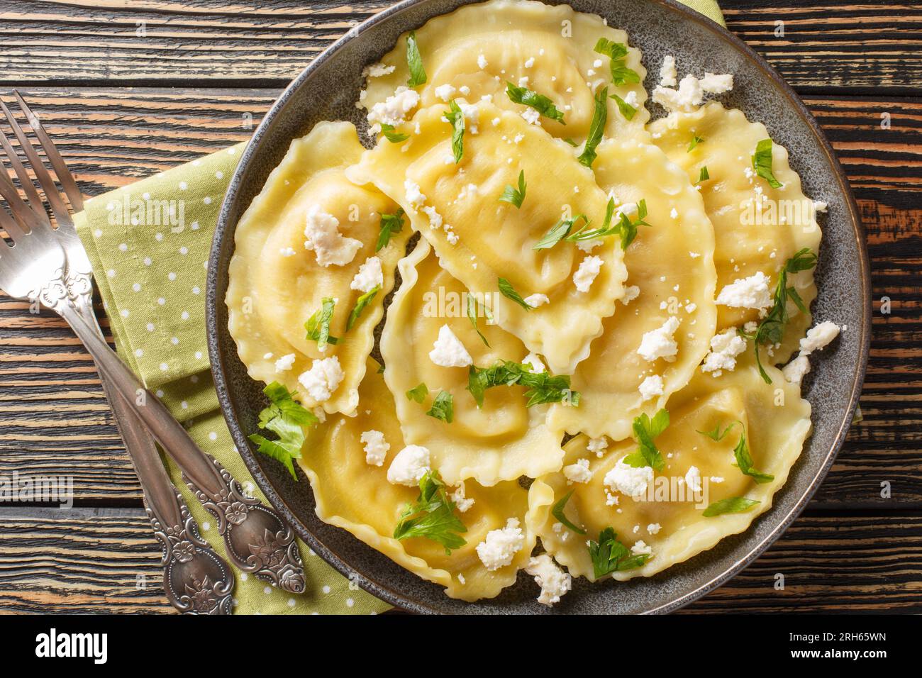 Mezzaluna restaurant hi-res stock photography and images - Alamy