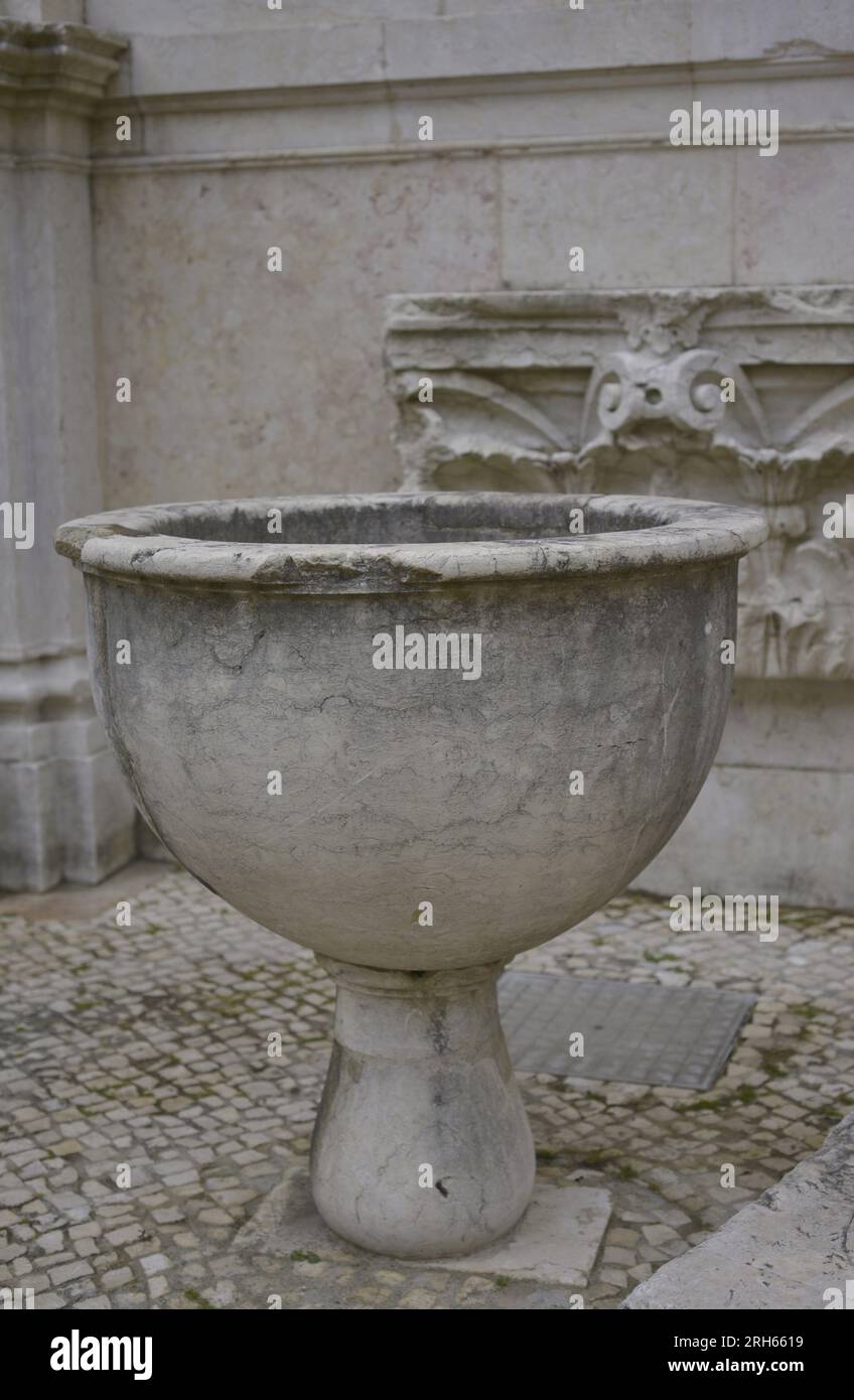 15th century font hi-res stock photography and images - Alamy