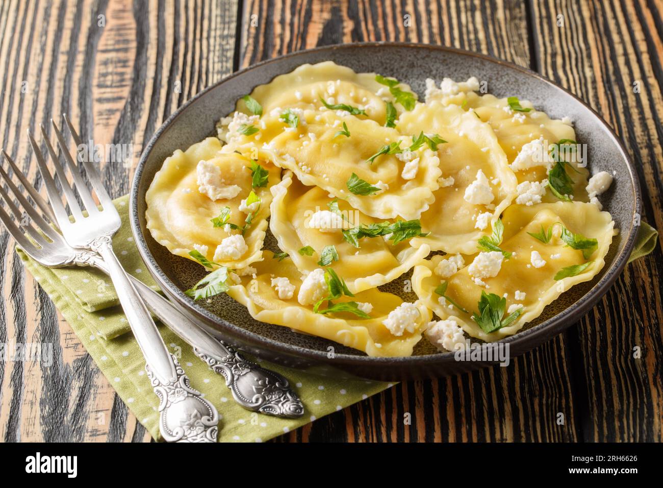 Mezzaluna restaurant hi-res stock photography and images - Alamy
