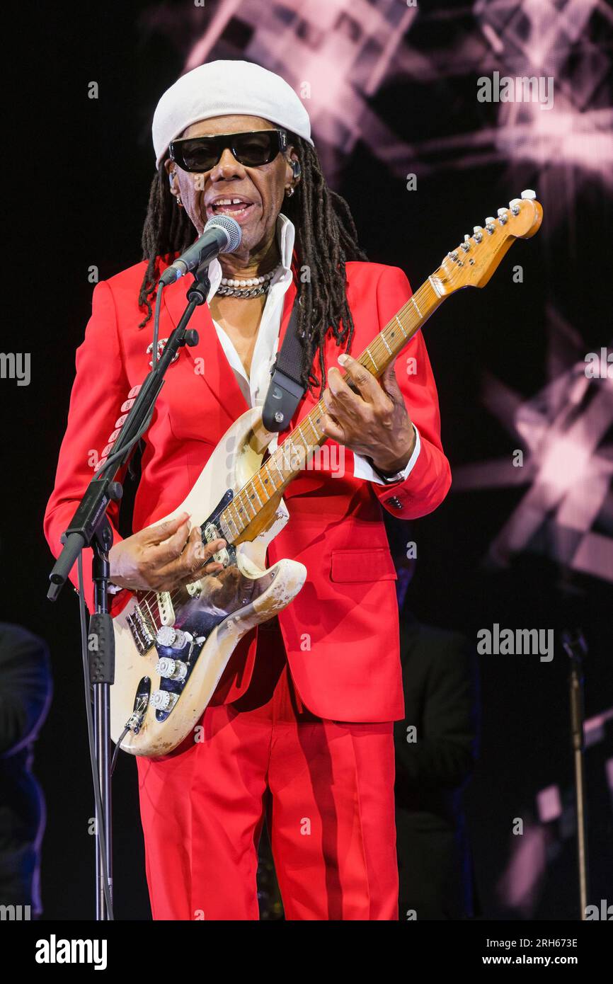 Nile rogers guitarist hi-res stock photography and images - Alamy