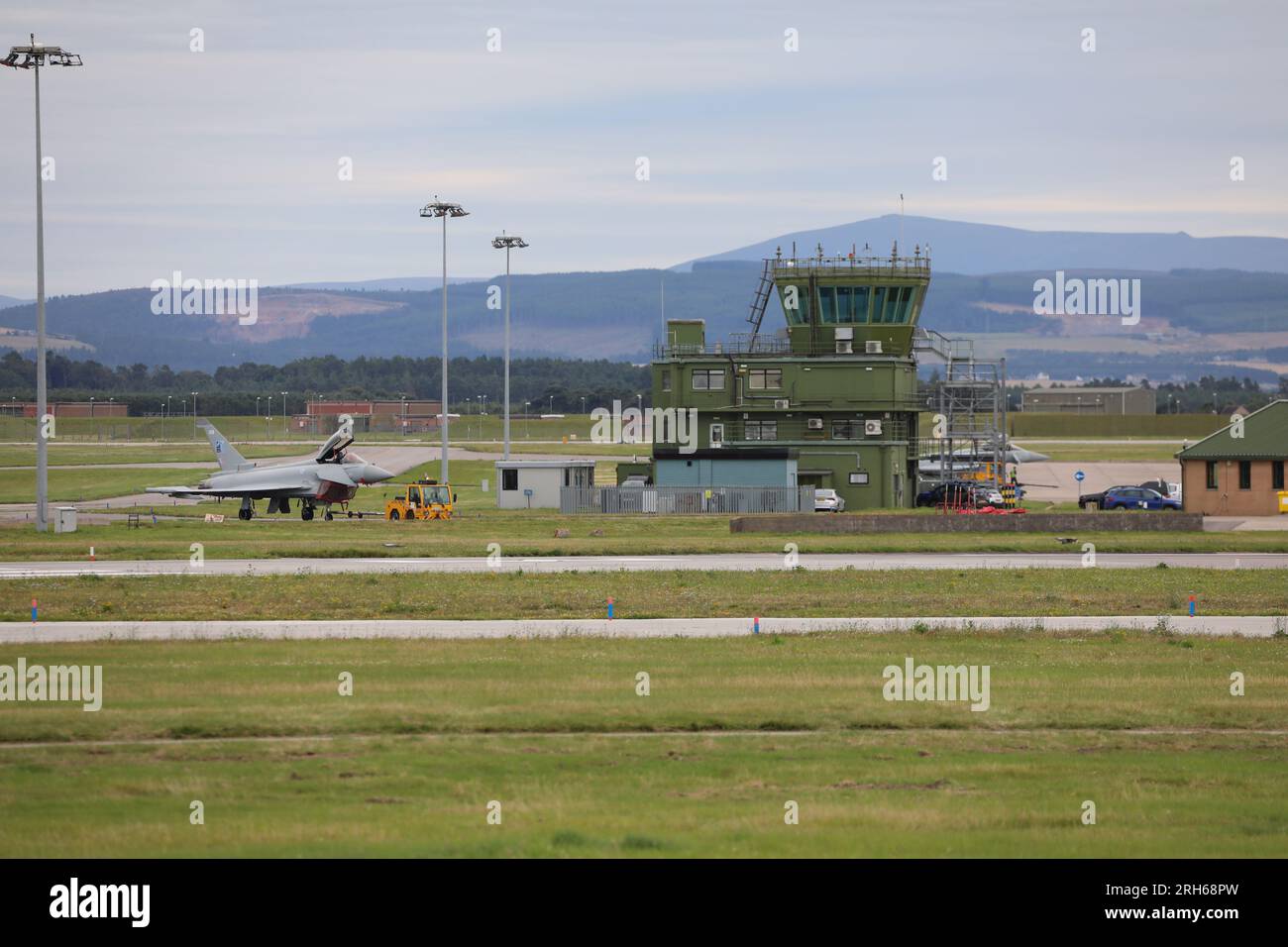 Raf lossiemouth control tower hi-res stock photography and images - Alamy
