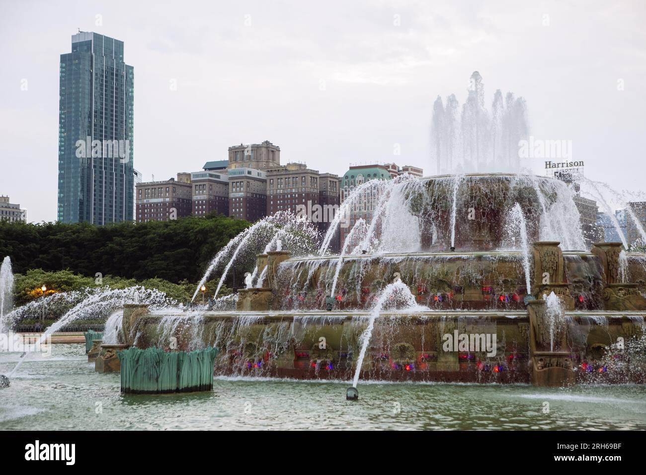 Off center hi-res stock photography and images - Alamy