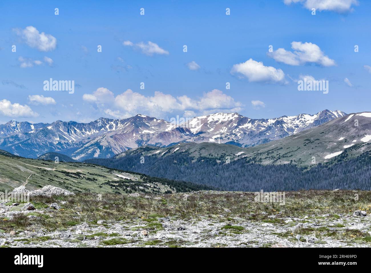 Alpine visitor center rocky mountain hi-res stock photography and ...