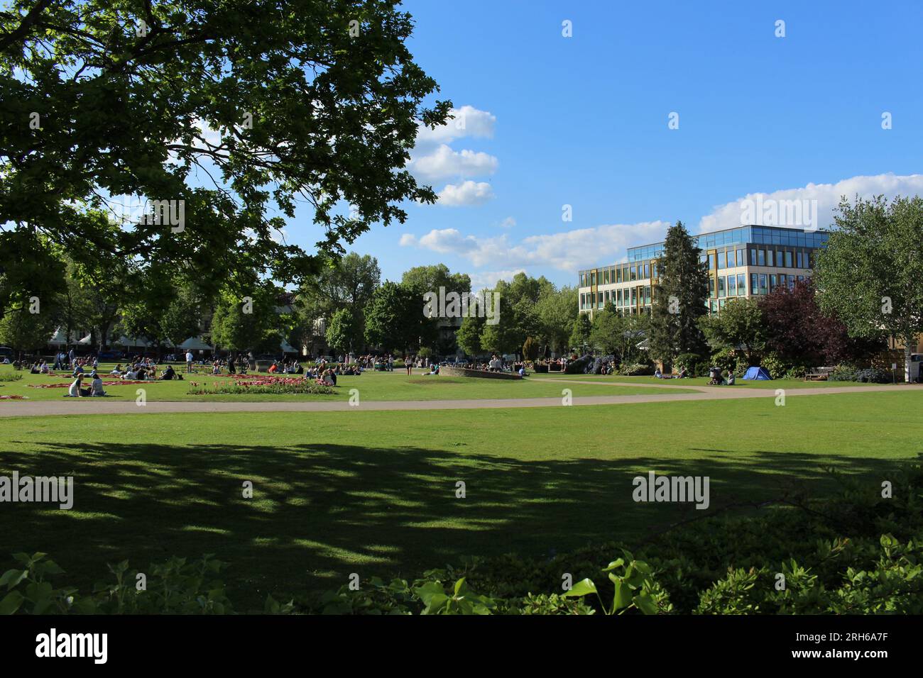 Cheltenham cotswolds spring hi-res stock photography and images - Alamy