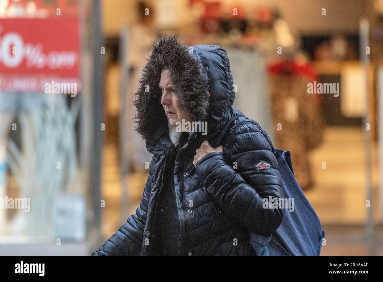 Scattered rain showers hi-res stock photography and images - Alamy