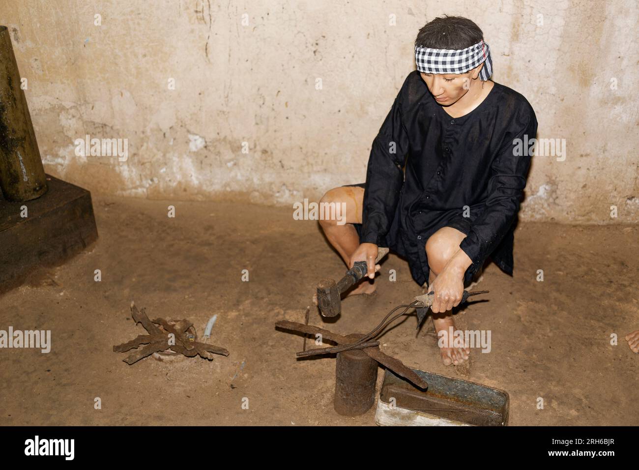 Cu Chi, Vietnam. 21st Aug, 2014. The Cu Chi Tunnels are an immense ...