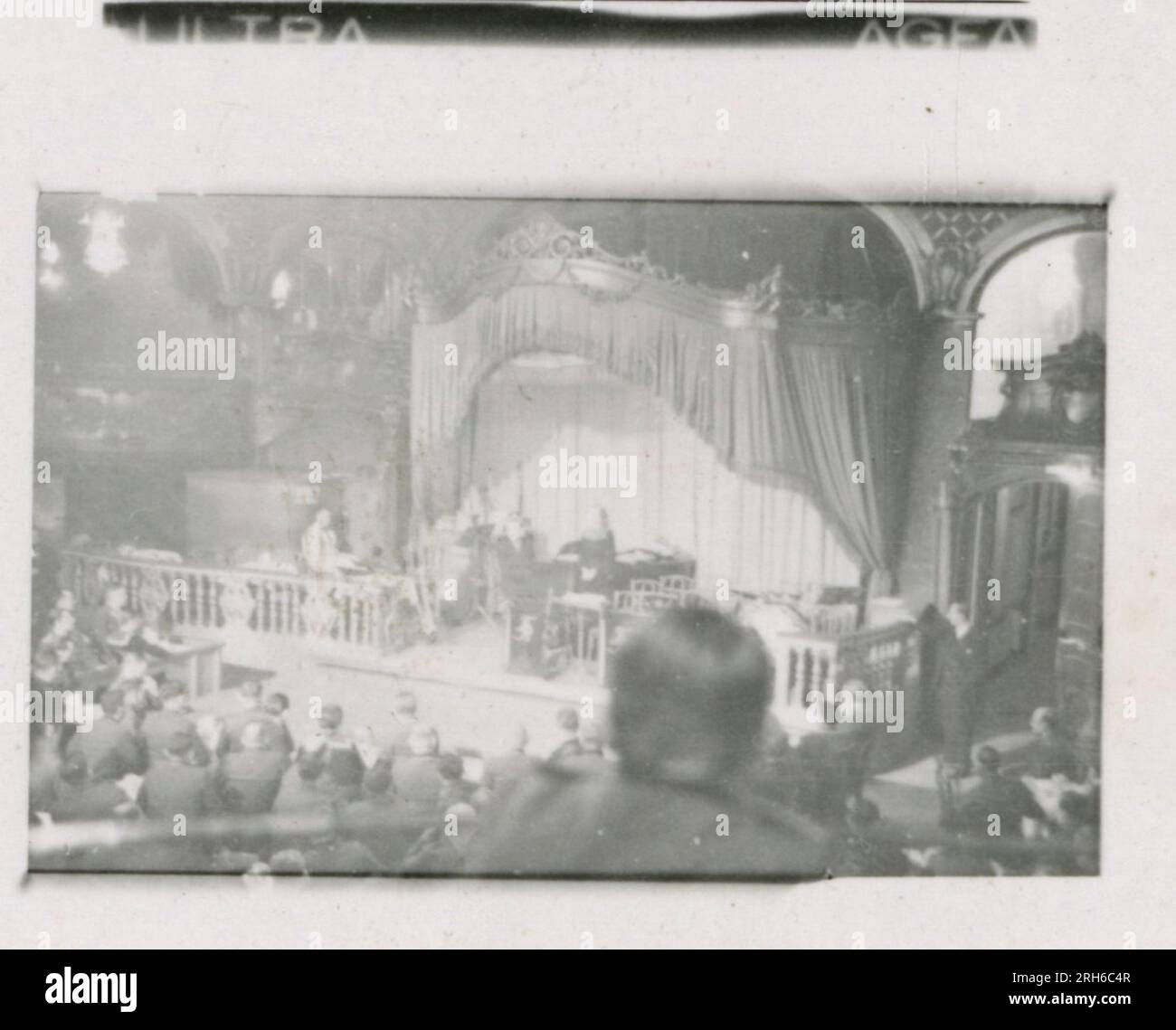 SS Photographer, Funk (1943) Concert hall with performers ...