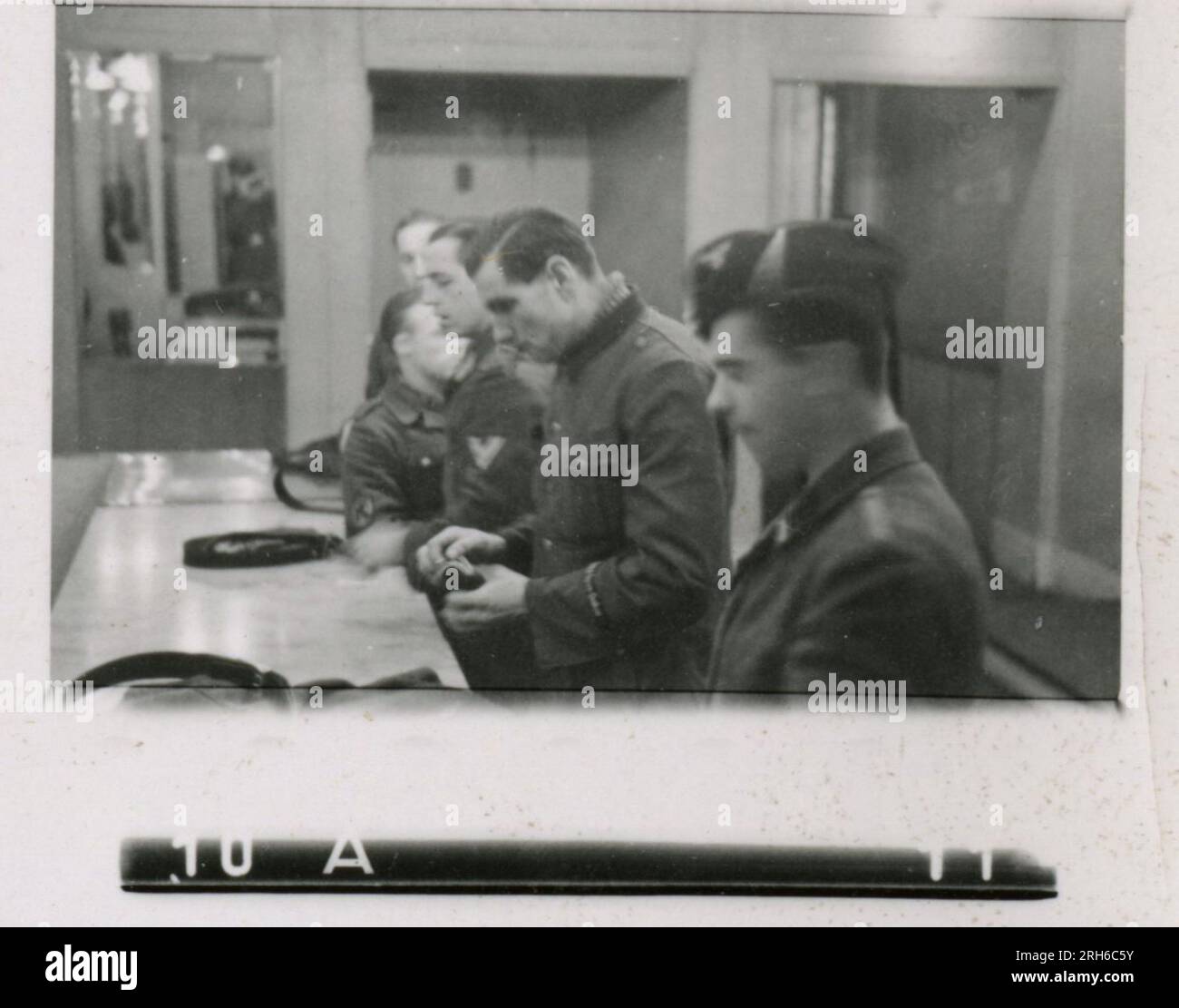 SS Photographer, Funk (1943) Concert hall with performers ...