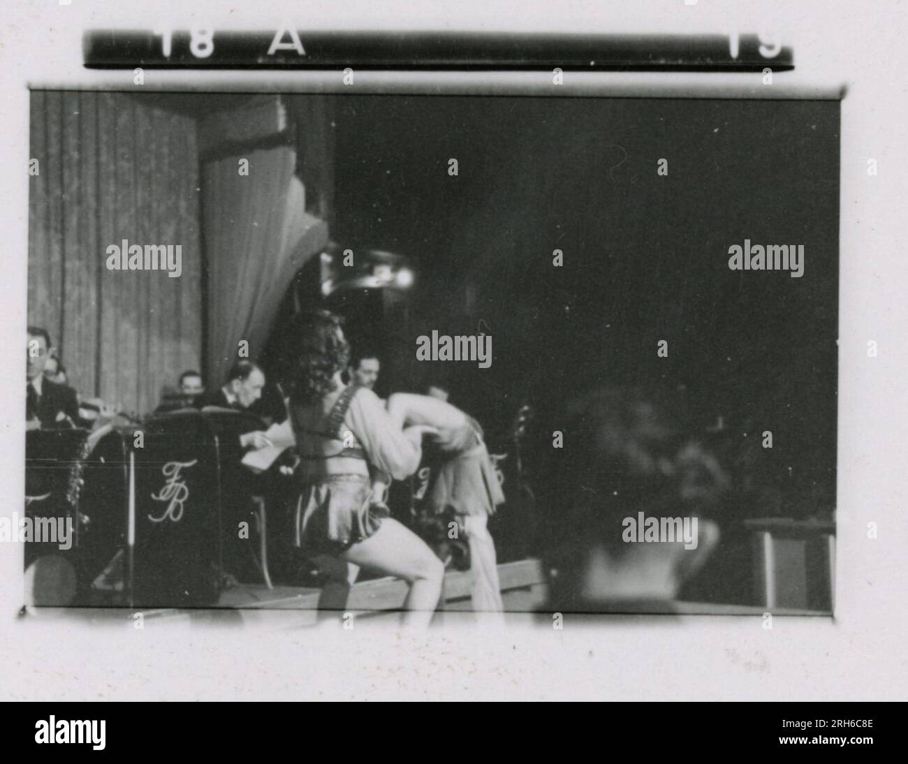 SS Photographer, Funk (1943) Concert hall with performers ...
