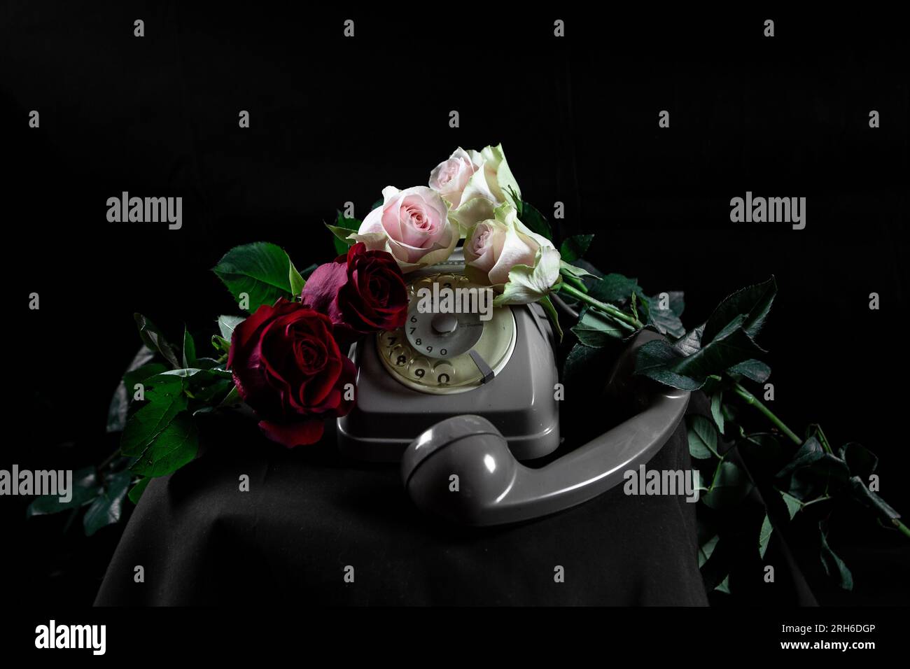 Vintage telephone 1962 hi-res stock photography and images - Alamy