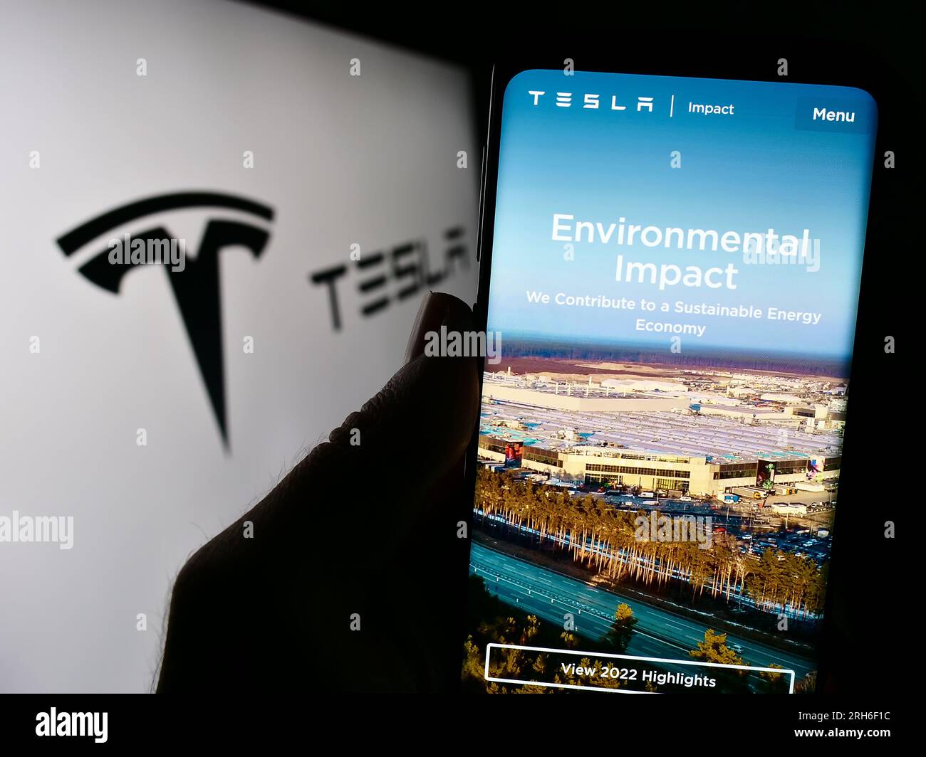 Logo tesla hi-res stock photography and images - Alamy