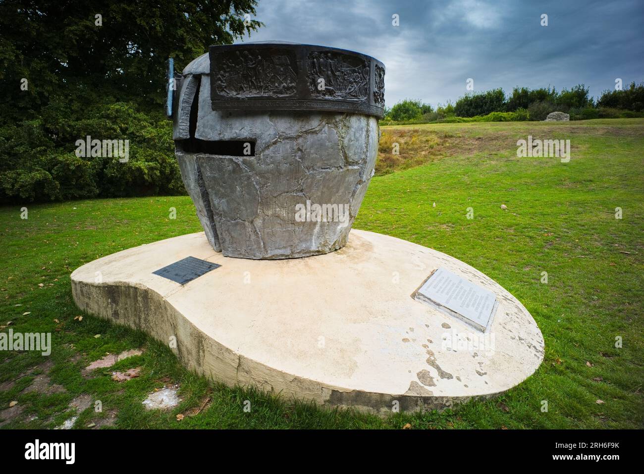 Battle of lewes monument hi-res stock photography and images - Alamy