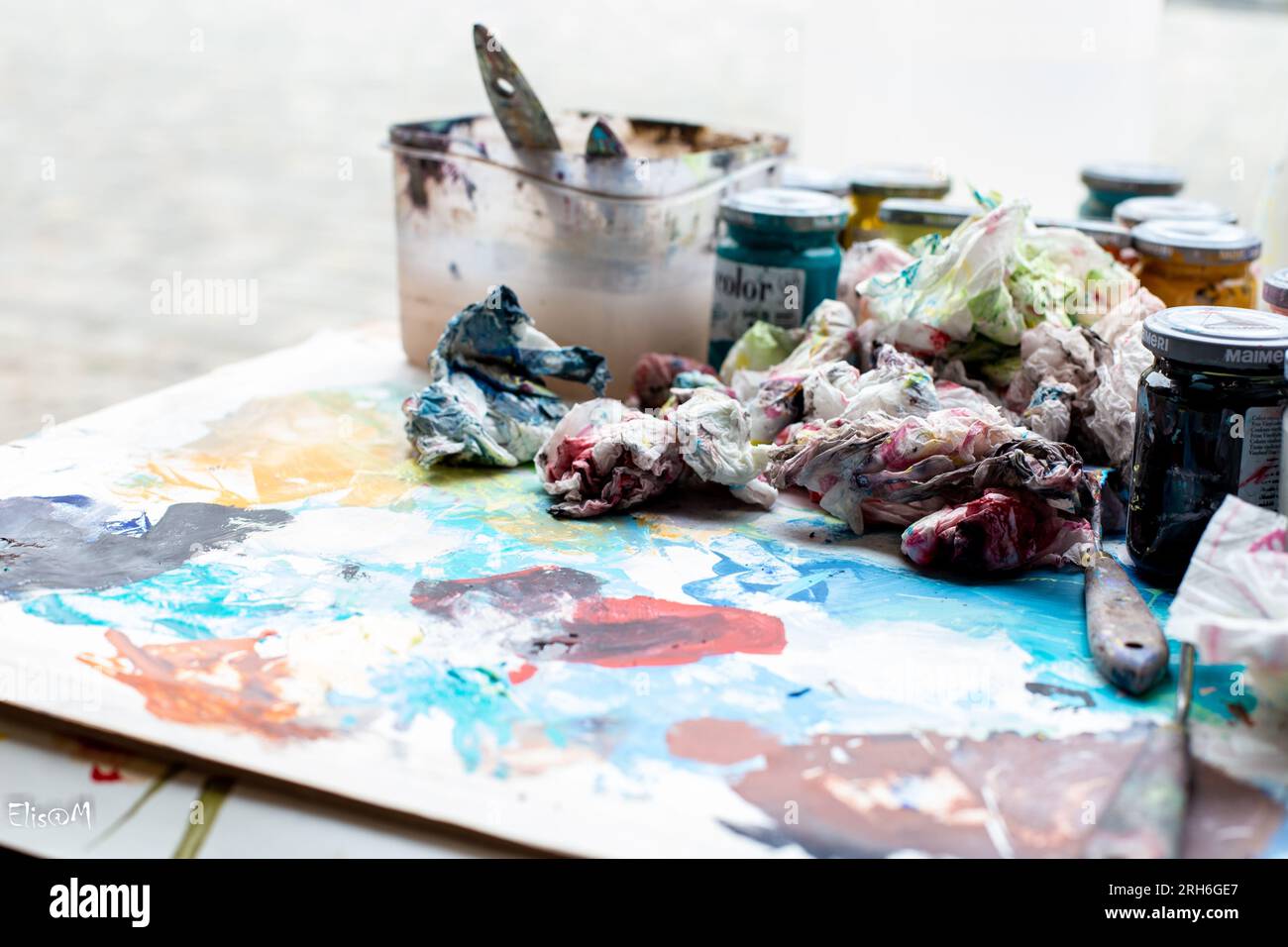 Colori del pittore hi-res stock photography and images - Alamy
