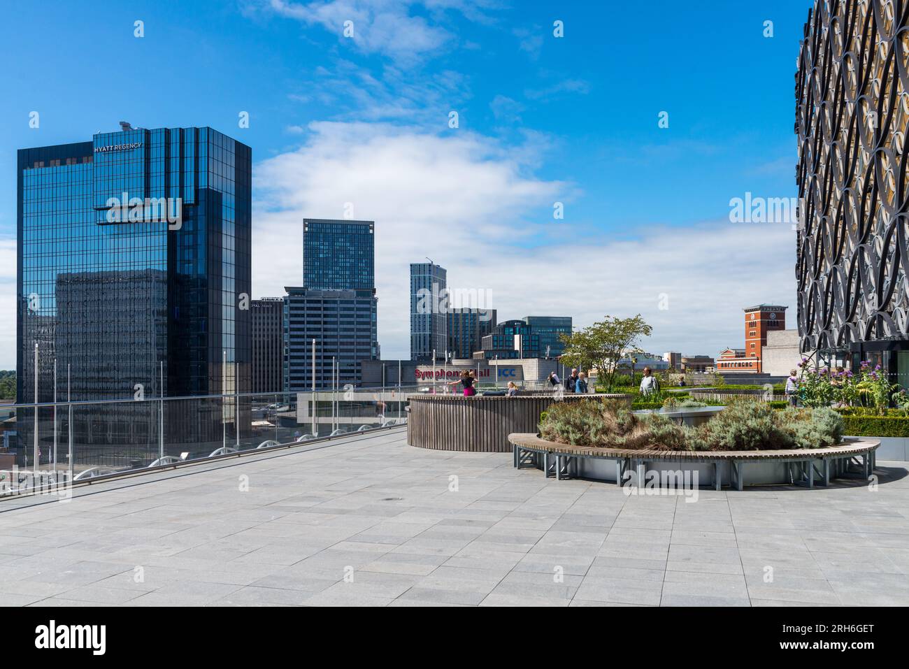 Birmingham library roof garden hi-res stock photography and images - Alamy