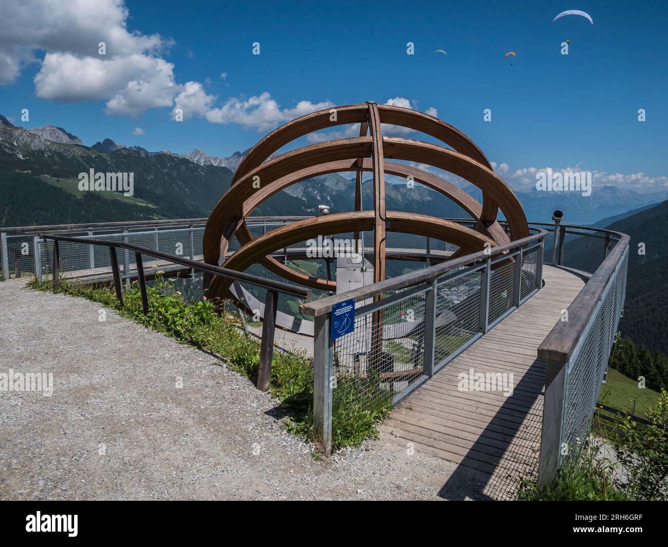Panoramic image of the Globe overlook platform near the Elferbahnen ...