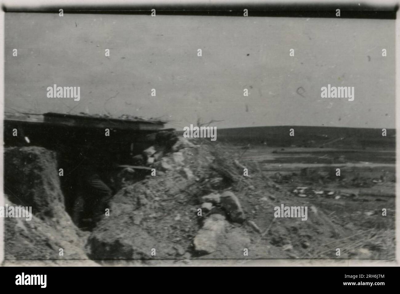 SS Photographer, Geyk (Russia) Winter scenes - digging vehicles out of ...