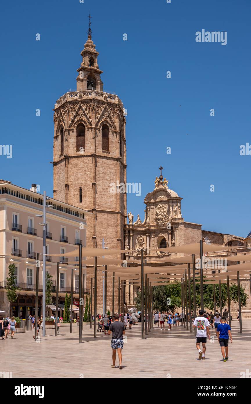 Valencia, Spain - July 25, 2023: Beautiful Valencia Cathedral, Basilica ...