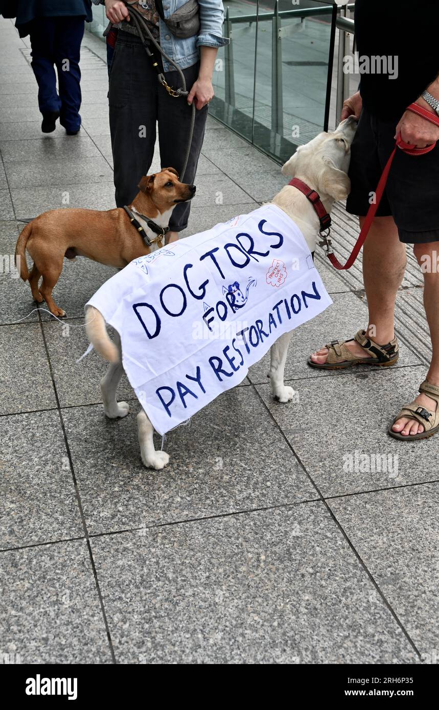 Pay restoration hi-res stock photography and images - Alamy