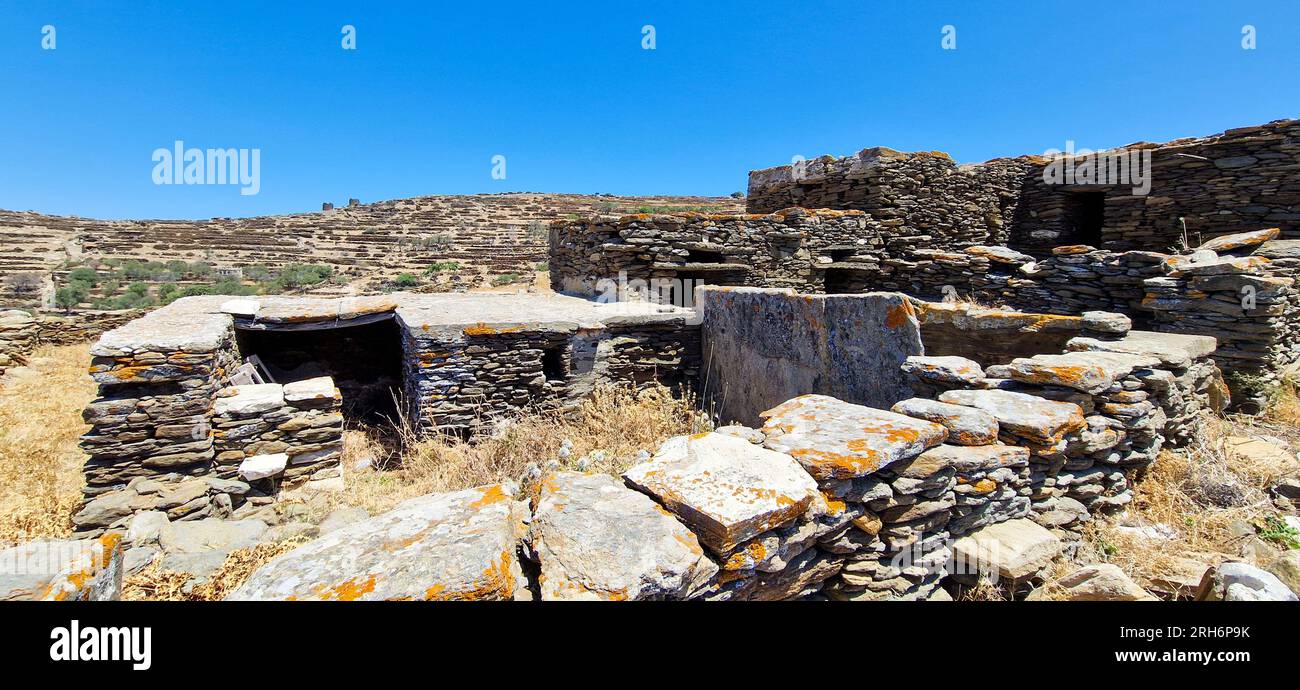 Ionian construction hi-res stock photography and images - Alamy