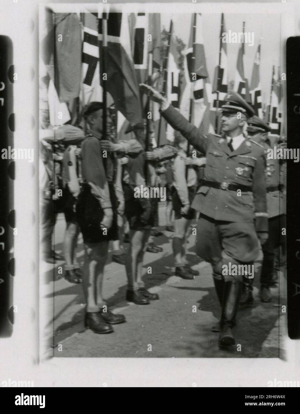 SS Photographer, Heiss (1943) Unit and soldiers in barracks, visit by ...