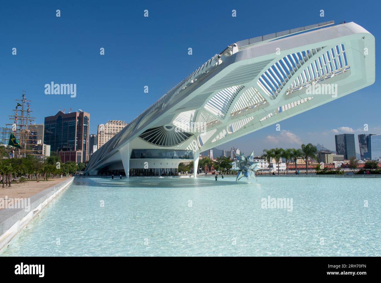 Rio de Janeiro, Brazil: Museum of Tomorrow, science museum by Spanish ...