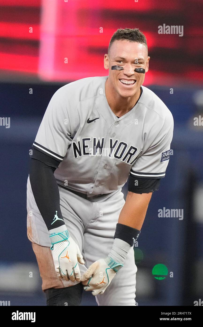 New York Yankees's Aaron Judge adjusts his pants during a baseball game ...