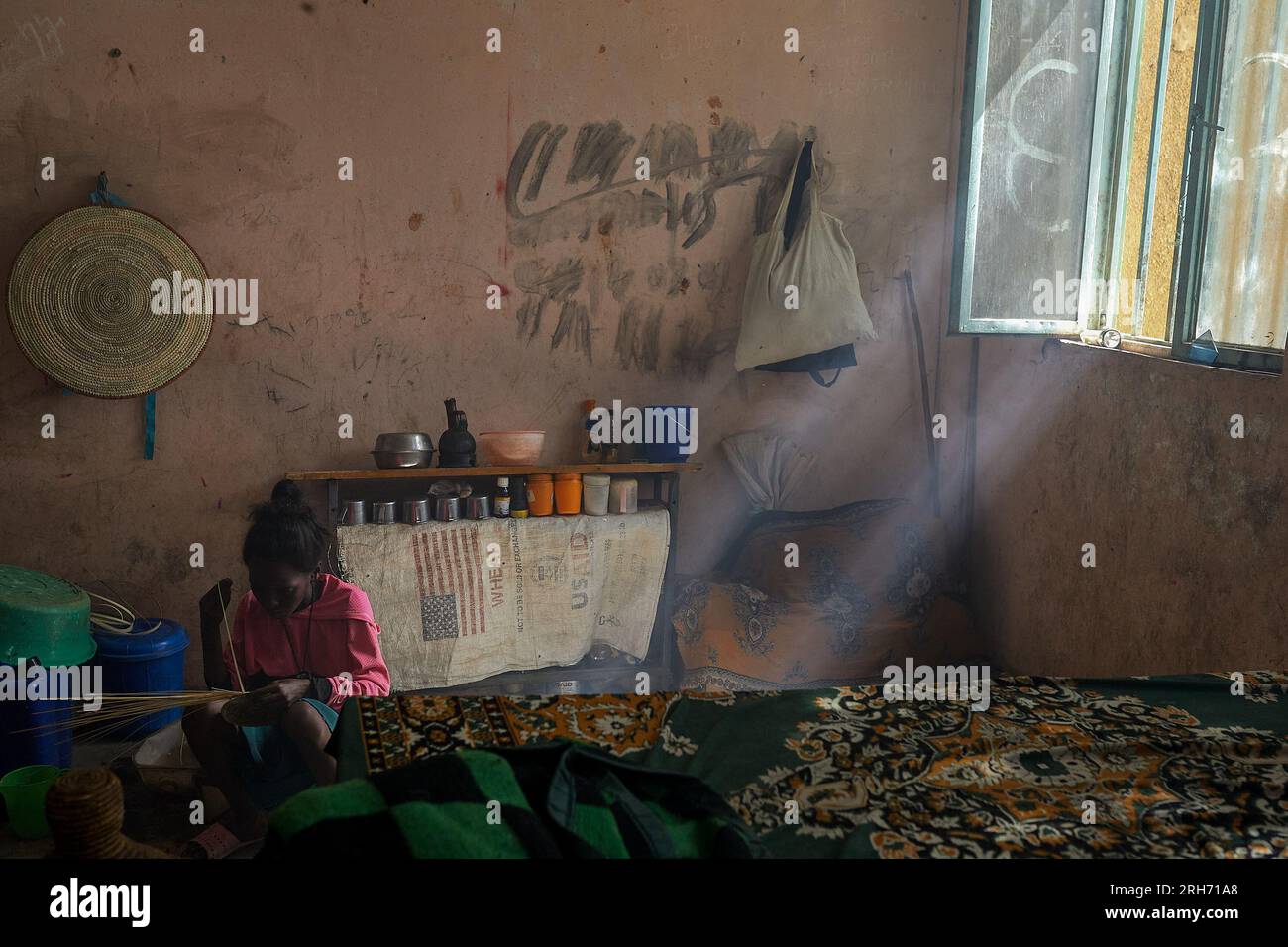 Idp center hi-res stock photography and images - Alamy