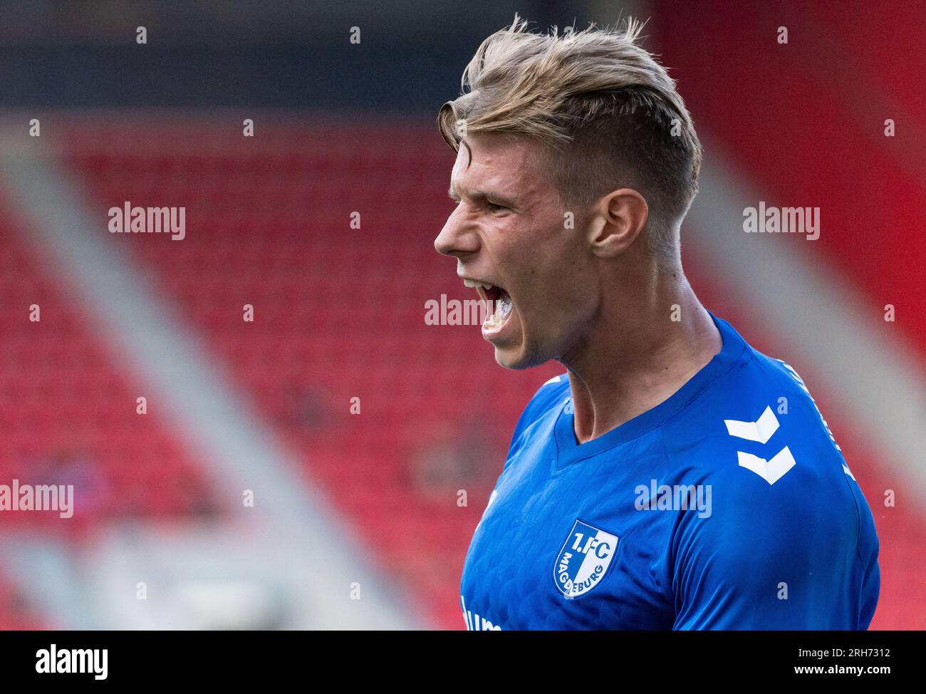 Regensburg, Germany. 14th Aug, 2023. Soccer: DFB Cup, Jahn Regensburg ...