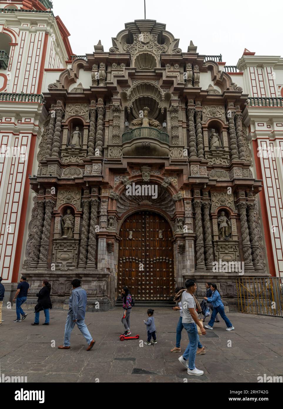 entrance facade, The Basilica and Priory of Nuestra Señora de la Merced ...