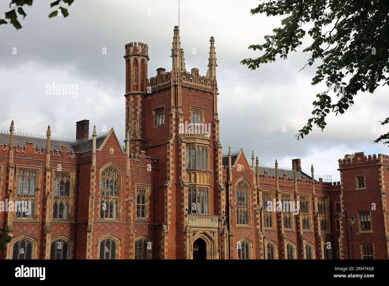 The Lanyon Building at Queens University campus in Belfast Stock Photo ... The Lanyon Building at Queens University campus in Belfast Stock Photo ...
