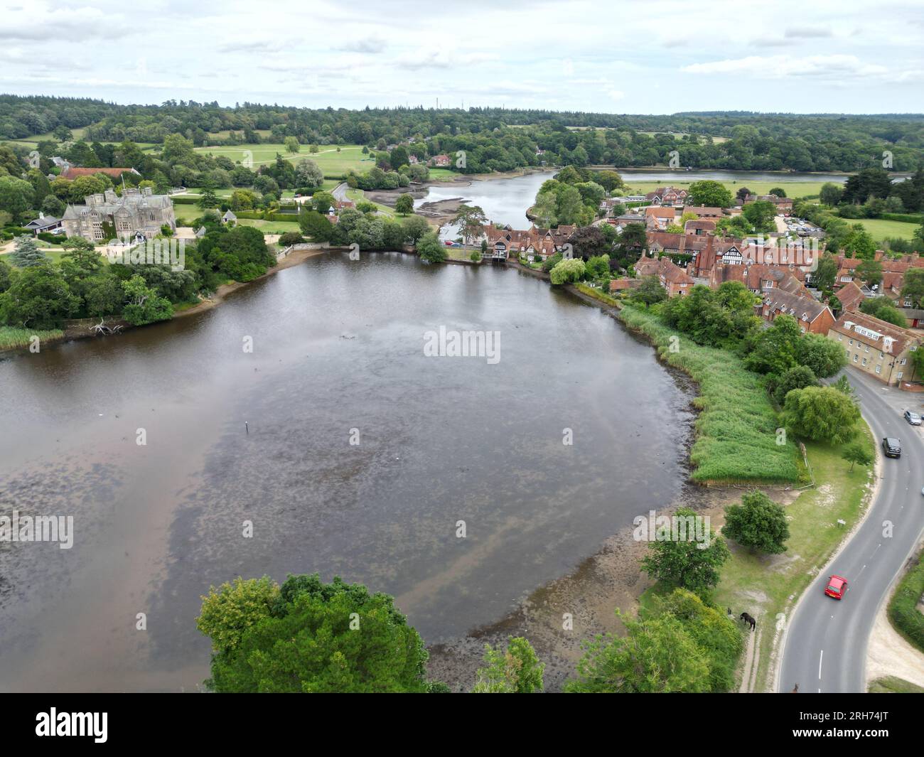 Beaulieu riverfront hi-res stock photography and images - Alamy