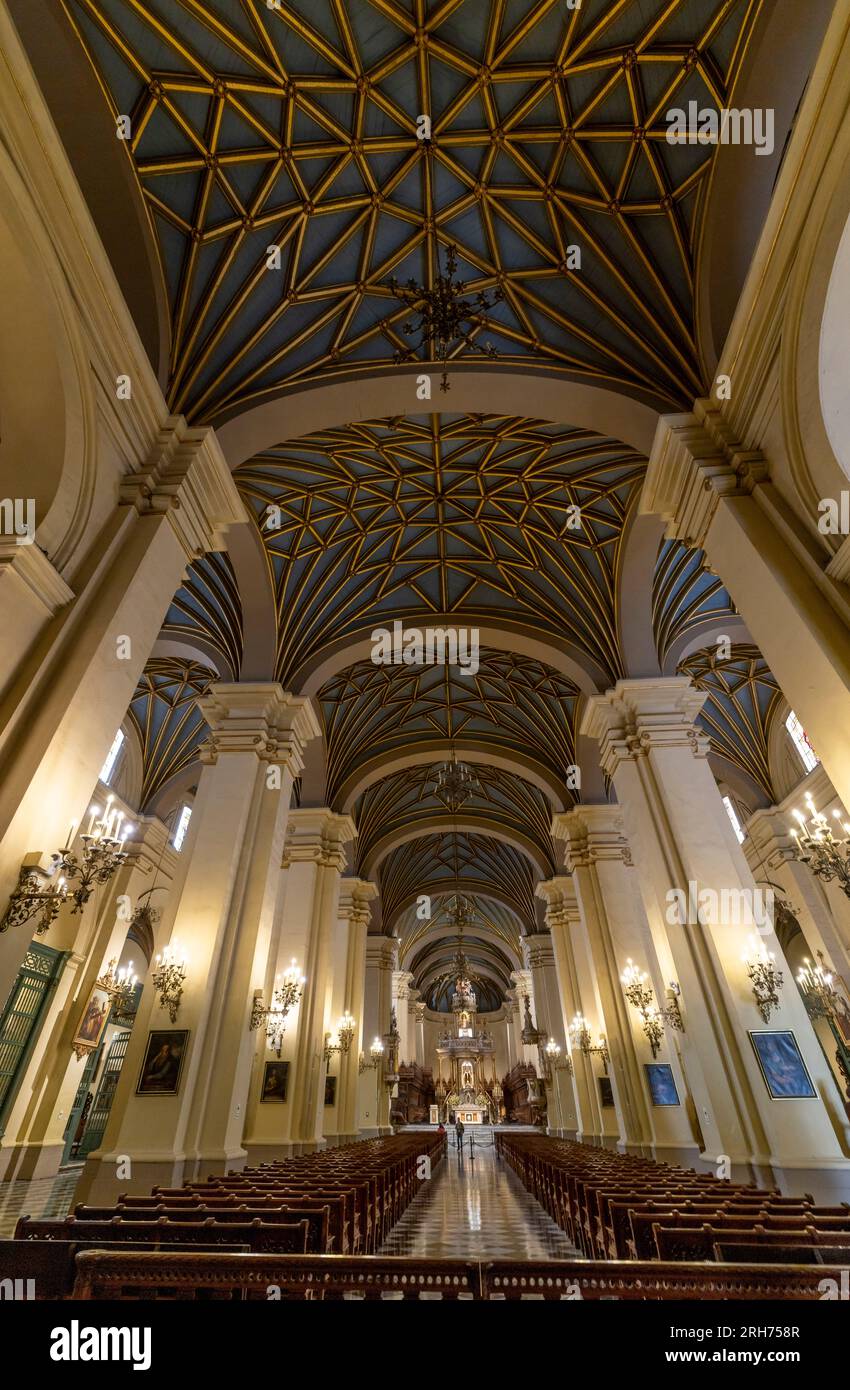 nave and vaulted ceiling of Lima Cathedral, Peru Stock Photo - Alamy