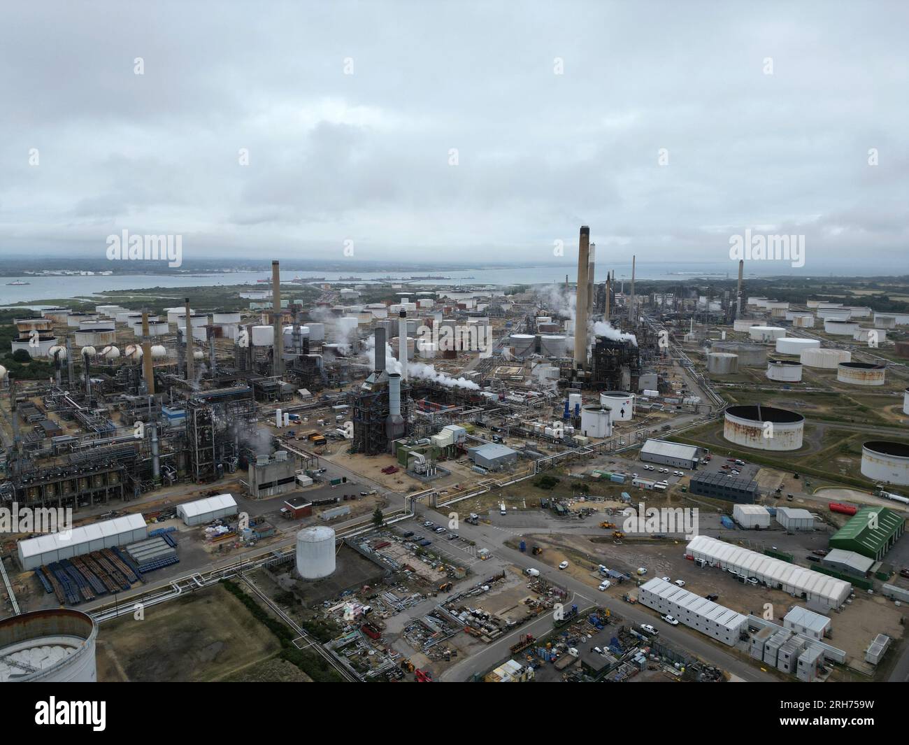 Distillation processes hi-res stock photography and images - Alamy