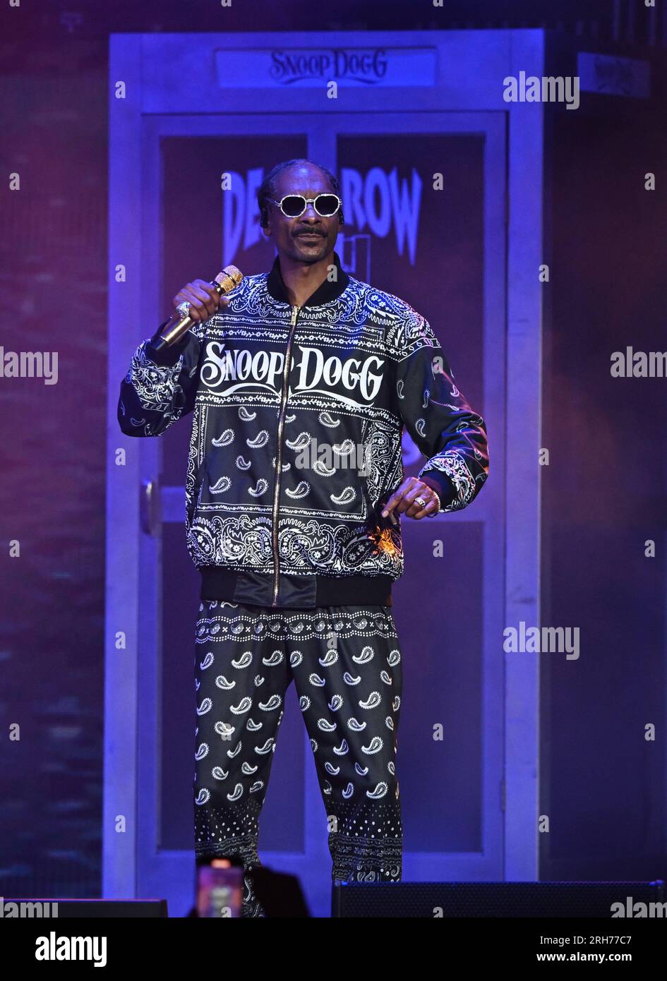 West Palm Beach, FL, USA. 13th Aug, 2023. Snoop Dogg performs during ...