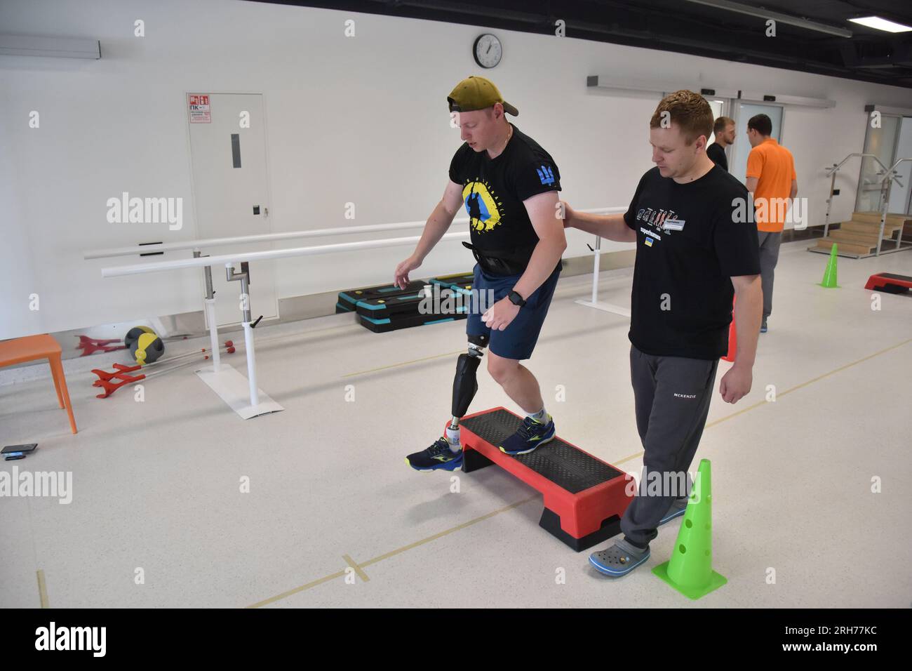 Lviv, Ukraine. 09th Aug, 2023. A Ukrainian military man exercises at ...