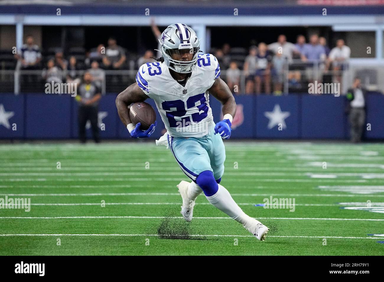 Dallas Cowboys running back Rico Dowdle runs with the ball during the ...