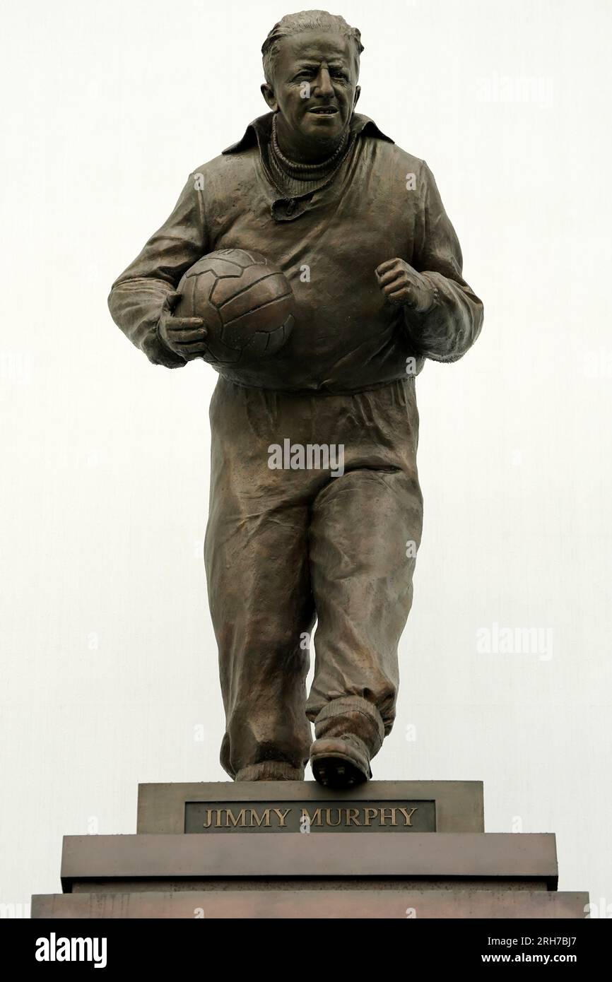 Jimmy murphy statue hi-res stock photography and images - Alamy