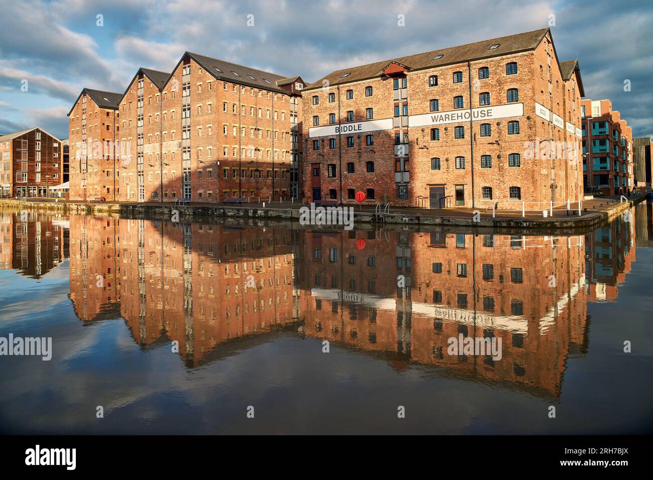 Gloucester docks warehouses reflected in the canal. Historical center ...